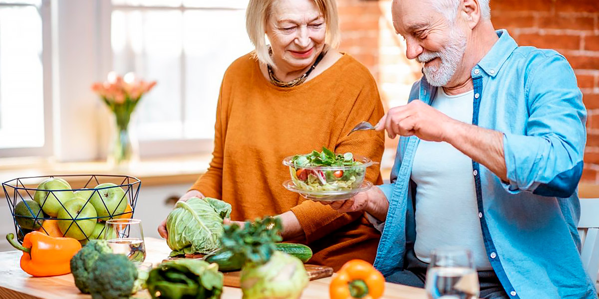 Nutrition for the Elderly: Tips for Care【HSN Blog】