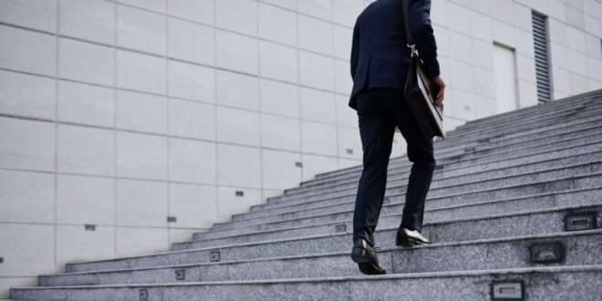 10,000 Steps a day, are they necessary to stay healthy?